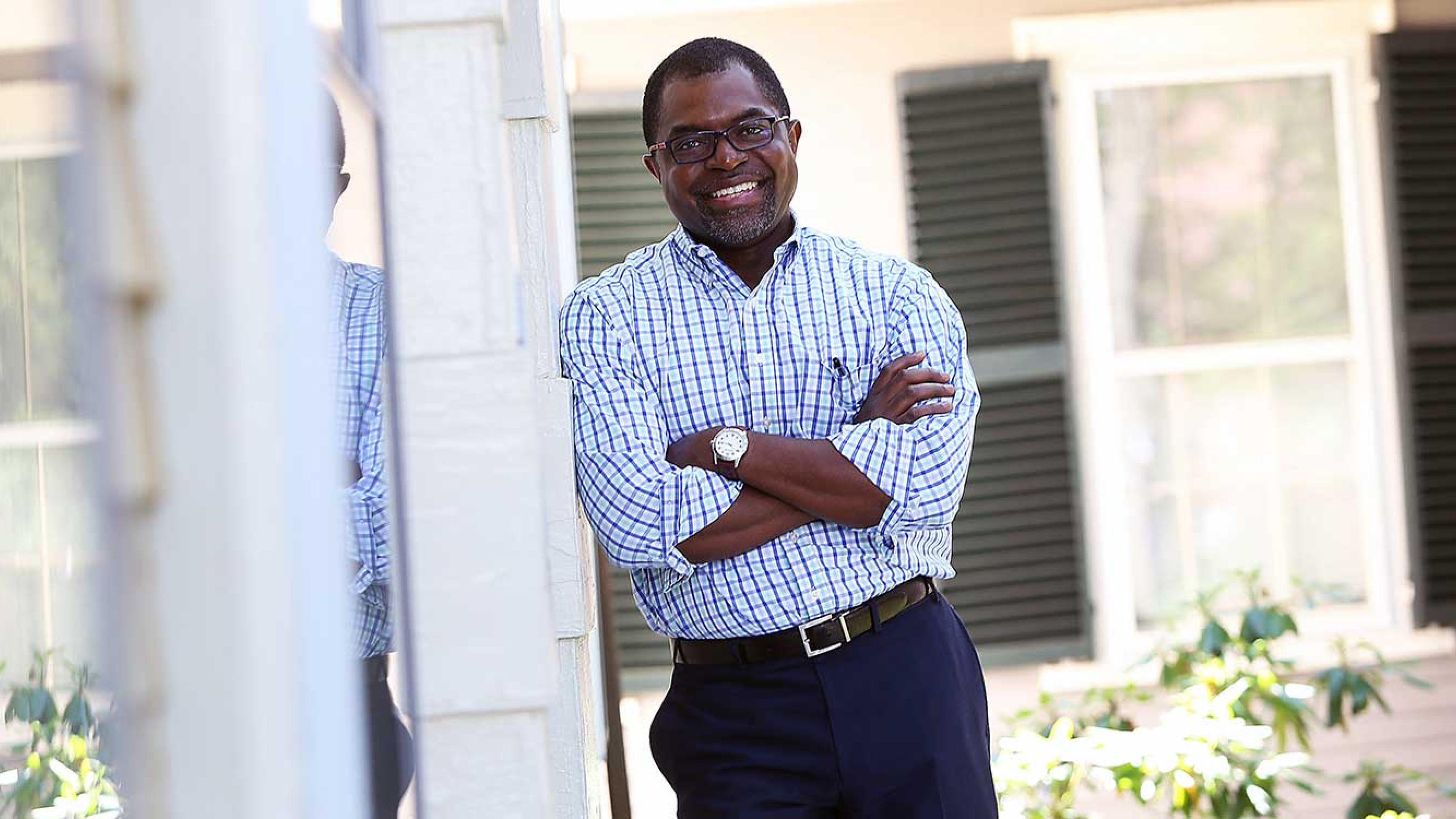 On My Bookshelf: Senior Lecturer Irvin Scott | Harvard Graduate School ...